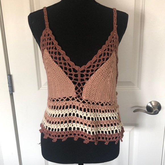 Chelsea & Violet | Tops | Nwt Chelsea Violet Halter Top Large | Poshmark